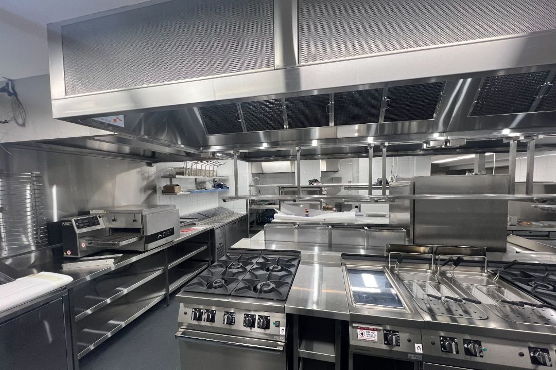 Greengate Hotel – New commercial kitchen - Slade Construction Group
